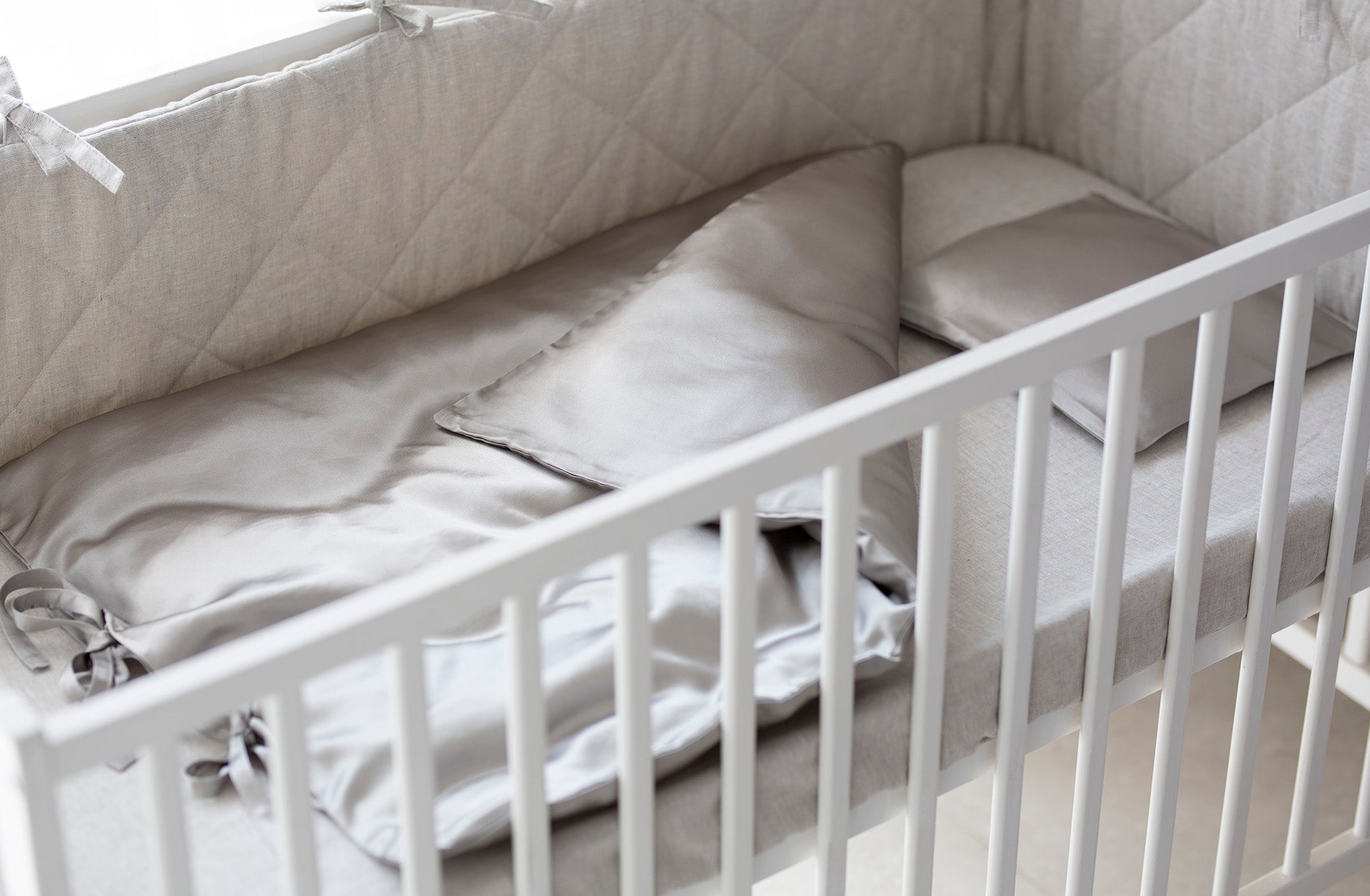 Šilkinė patalynė – Monipa